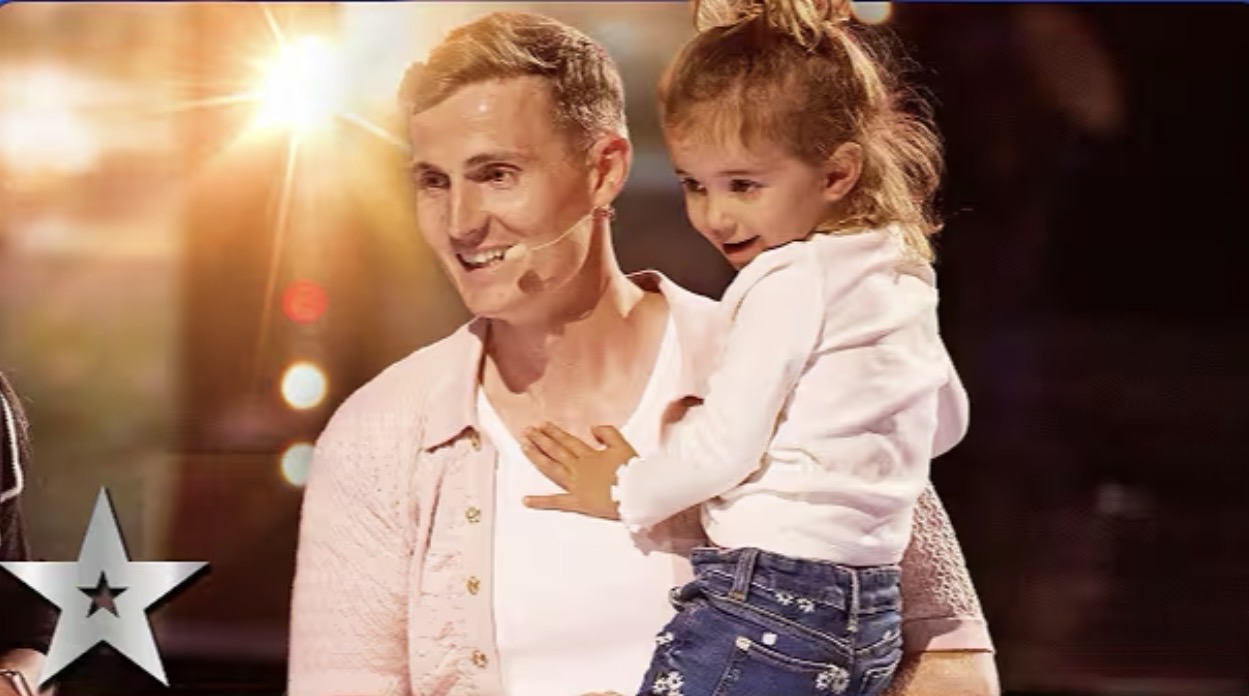 He Brought His Family on Stage for a Magic Trick That Left Amanda ...